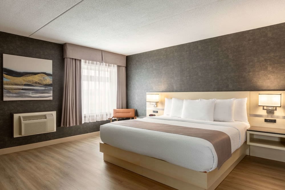 Days Inn by Wyndham Toronto West Mississauga, Mississauga | Best deals ...