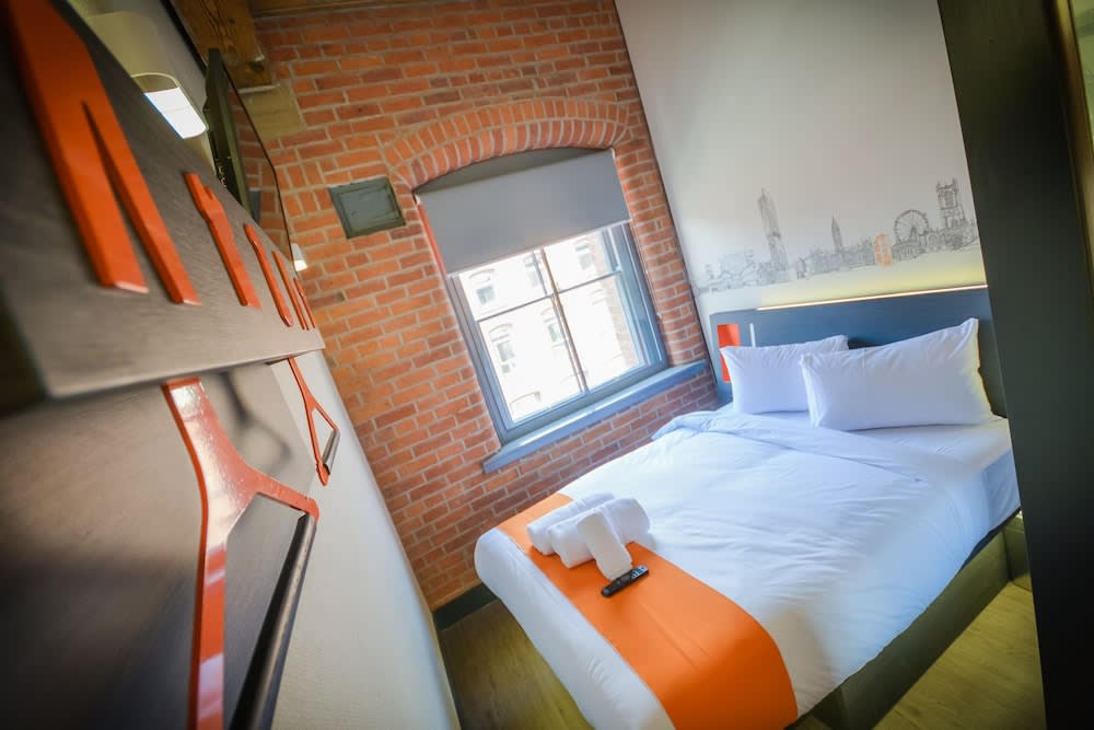 easyHotel Manchester, Manchester | Best deals | lastminute.com