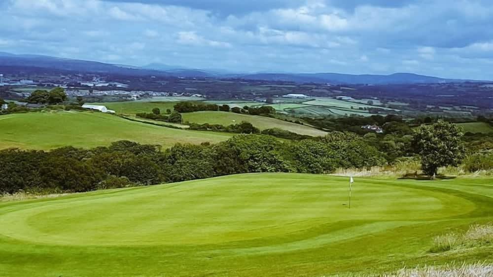 The Gower Golf Club, Swansea | Best deals | lastminute.com