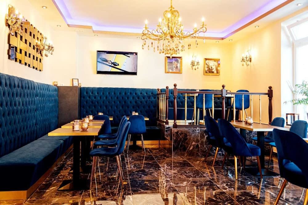 Hotel Hamburger Perle, Hamburg | Best deals | lastminute.com