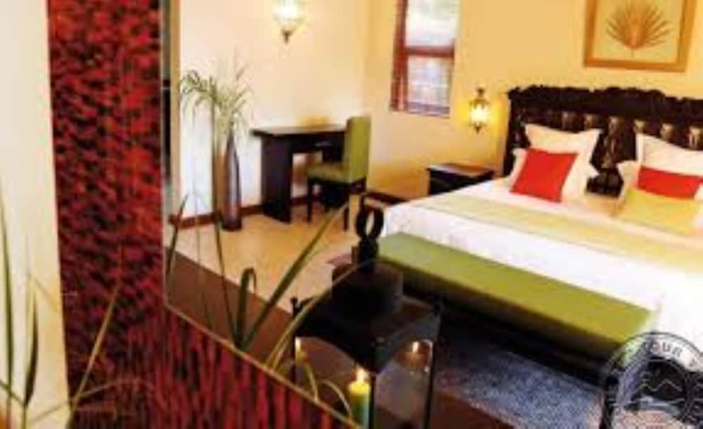 Constance Sakoa Boutik, Trou aux Biches | Meilleures offres ...