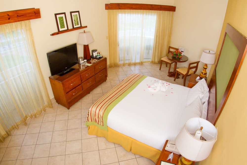 Fiesta Resort All Inclusive Central Pacific - Costa Rica, El Roble ...