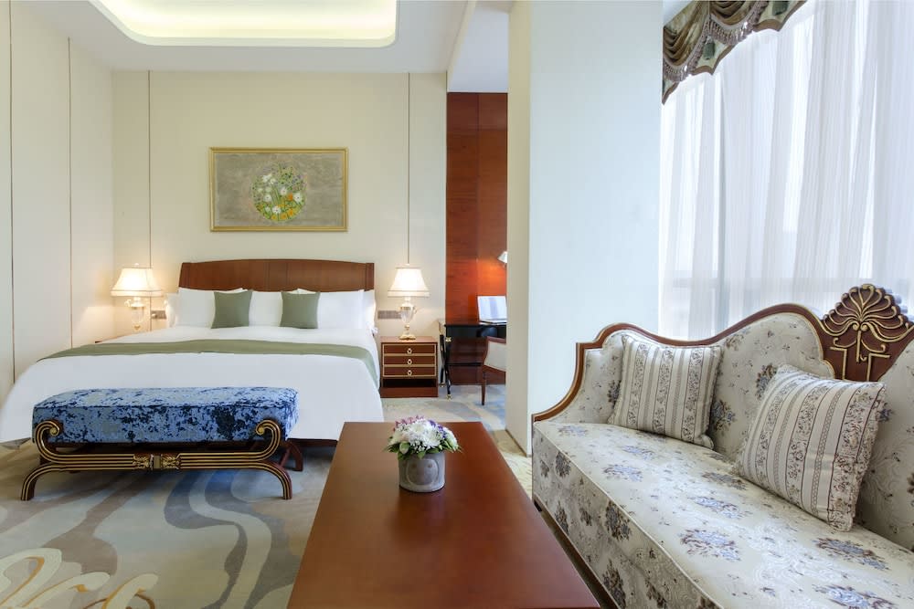 Hotels & Preference Hualing Tbilisi, Tbilisi | Best deals | lastminute.com