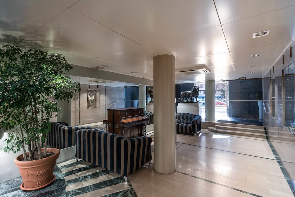 Hotel Catalonia Roma, Barcelona | Mejores ofertas | lastminute.com