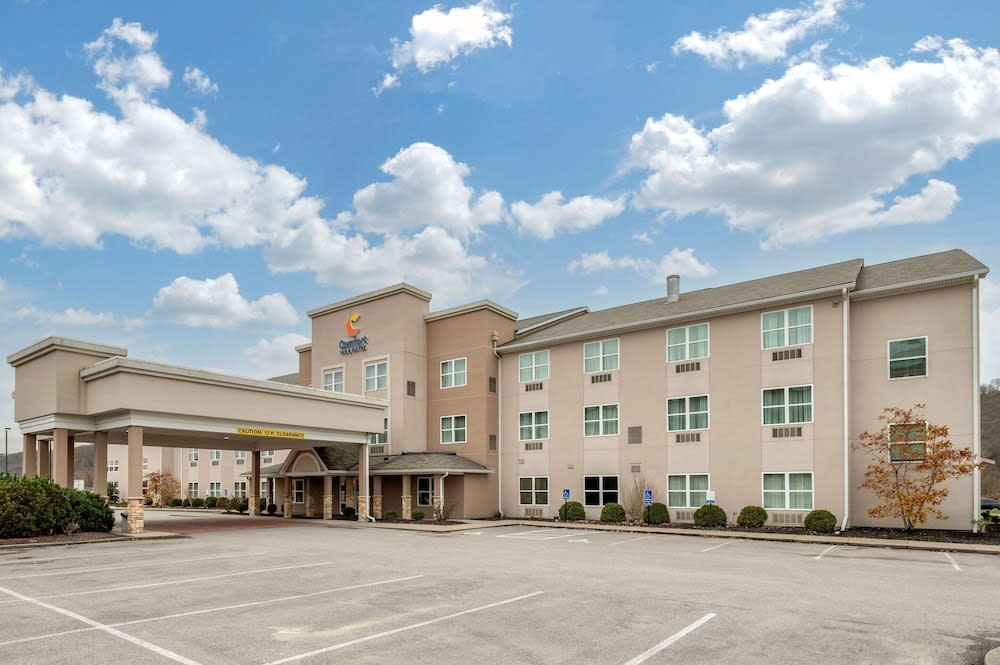 Comfort Inn & Suites Northern Kentucky, Wilder | Best deals | lastminute US
