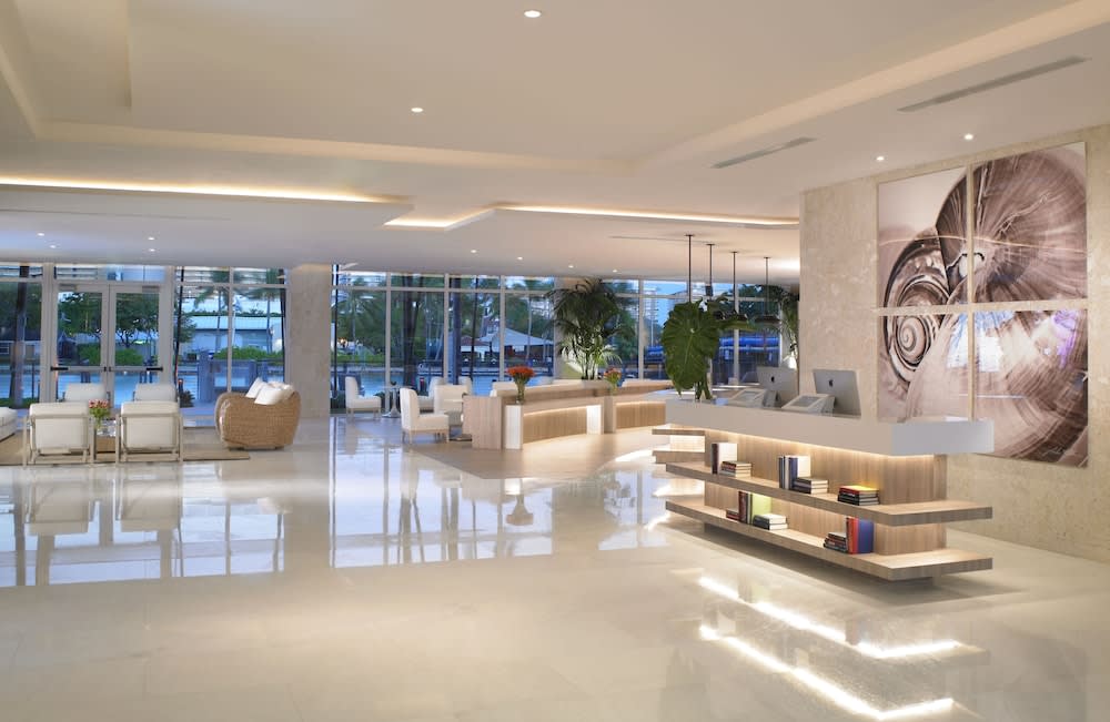 Grand Beach Hotel Bay Harbor, Bay Harbor Islands | Best deals ...