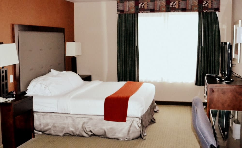 Holiday Inn Express Hotel & Suites Bozeman West by IHG, Bozeman ...