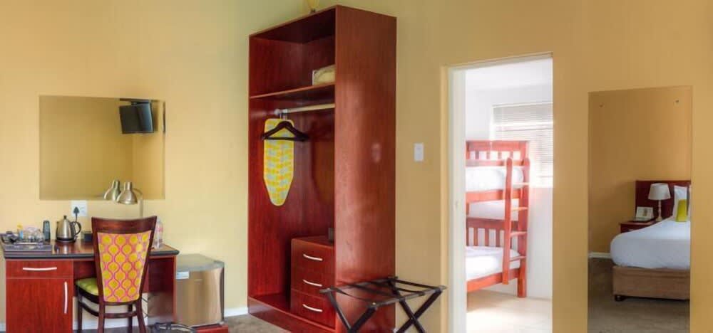 Coral Beach Bed & Breakfast, Winterstrand | Best deals | lastminute US