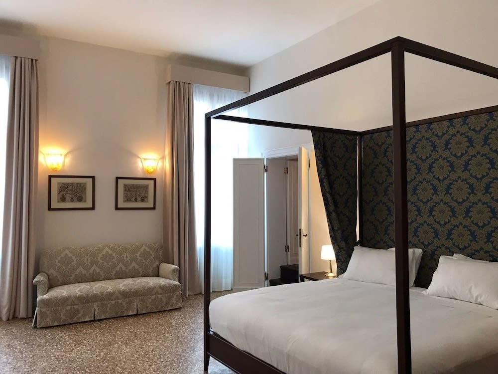 Hotel Marconi, Venice | Best deals | lastminute.com