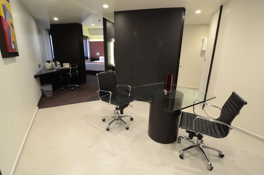 Holiday Inn Mexico Dali Airport by IHG, Mexico City | Best deals ...