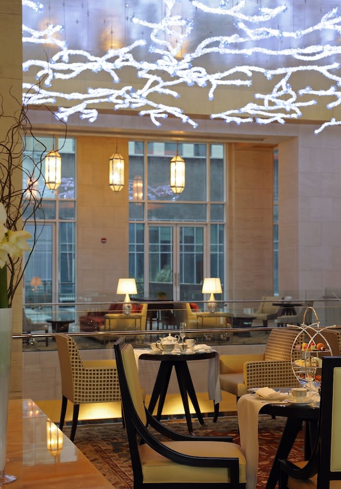 Ritz Carlton DIFC Downtown Dubai, Dubai | Best deals | lastminute.com