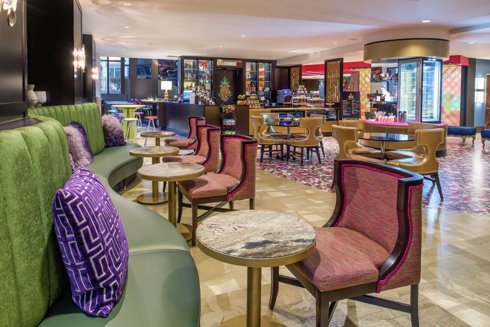 Staypineapple, The Maxwell Hotel, Seattle Center Seattle, Seattle ...