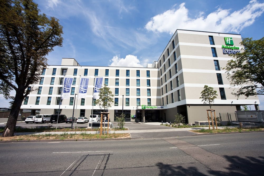 Holiday Inn Express DARMSTADT by IHG, Darmstadt | Best deals ...