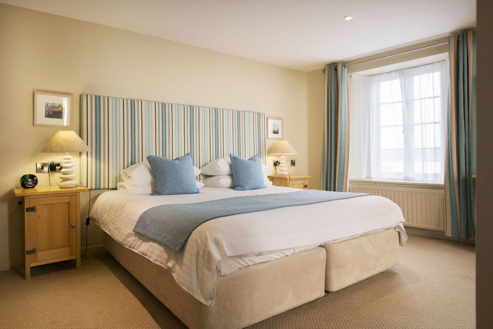 The Old Custom House, Padstow | Best deals | lastminute.com