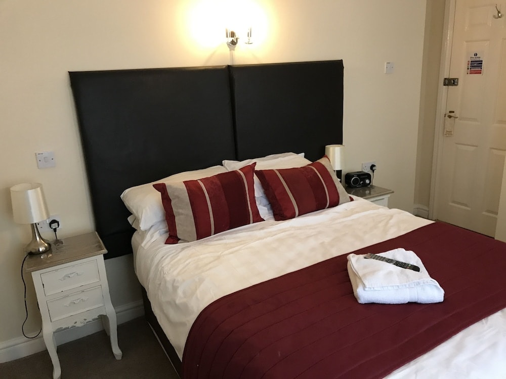 Clayhanger Guest House, Newcastle under Lyme | Best deals | lastminute.com