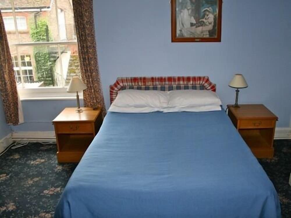 The Bent Arms, Haywards Heath | Best deals | lastminute.com
