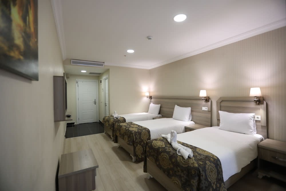 World Point Hotel Besyol, Istanbul | Best deals | lastminute.com