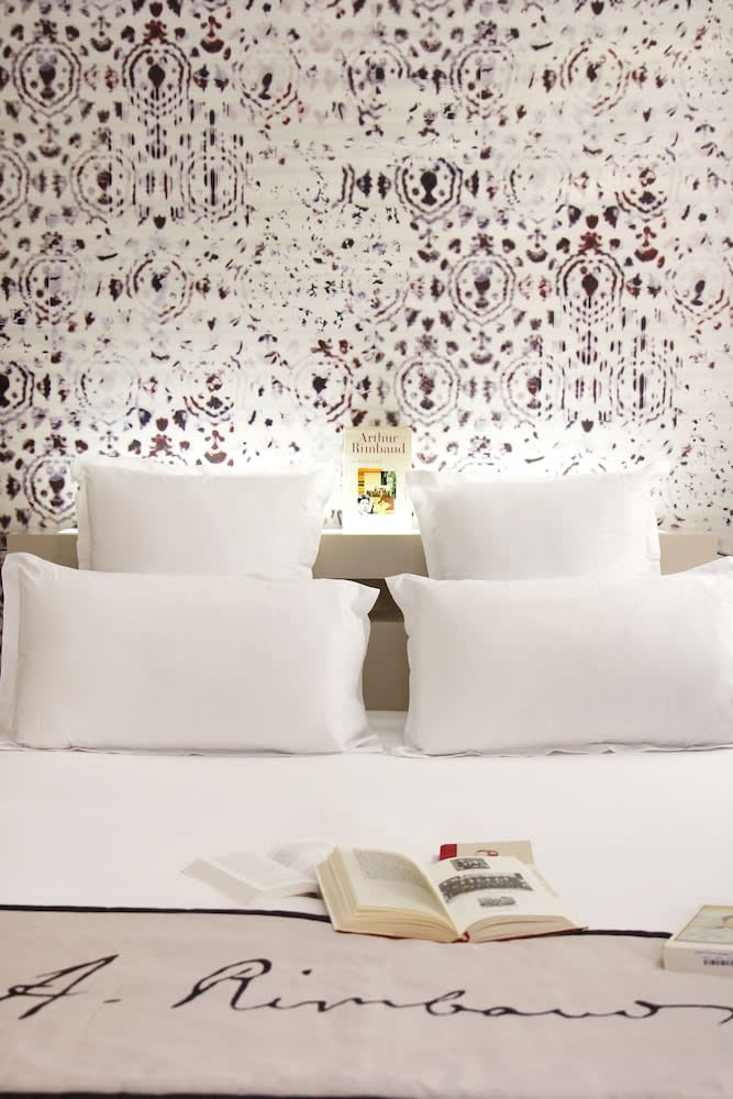 Hôtel Littéraire Arthur Rimbaud, BW Signature Collection, París ...