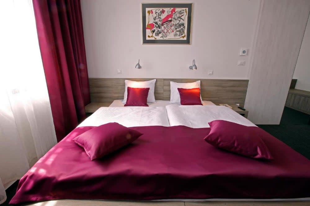 Hotel Meksiko, Ljubljana | Best deals | lastminute IE