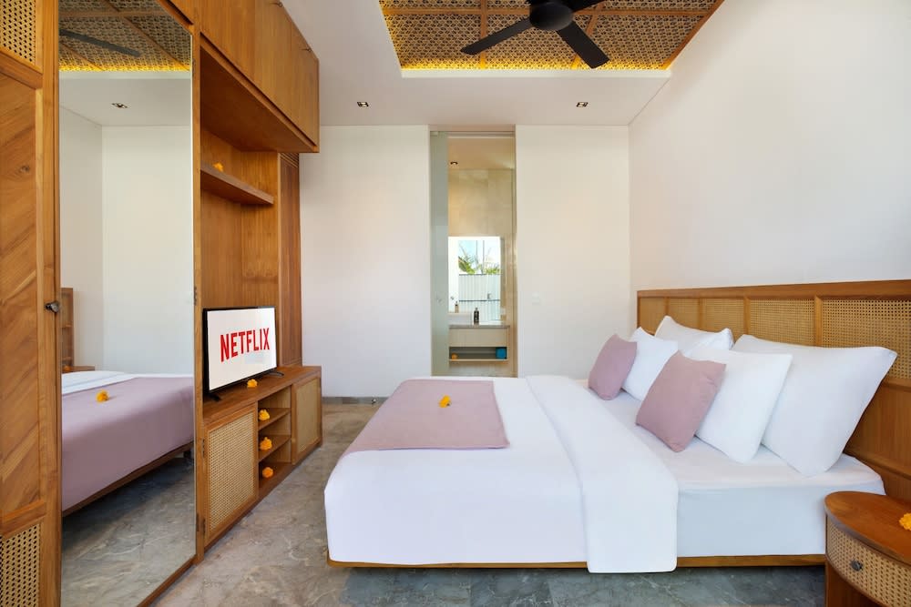 Eight Palms Villa Seminyak by Ini Vie Hospitality, Legian | Best deals ...