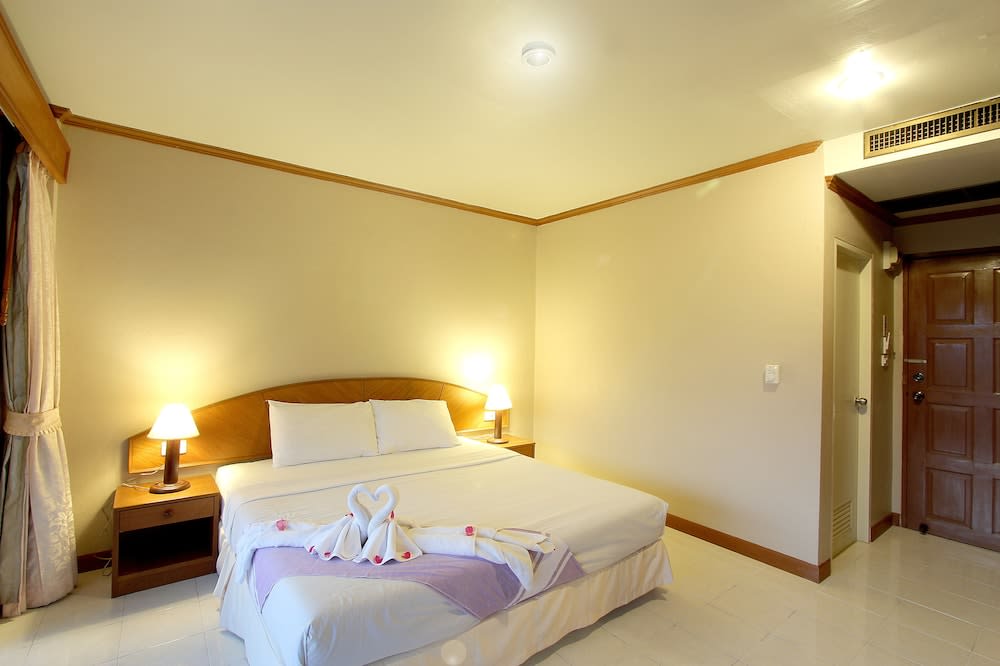 Choophorn House, Karon Beach - Phuket | Meilleures offres | lastminute ...