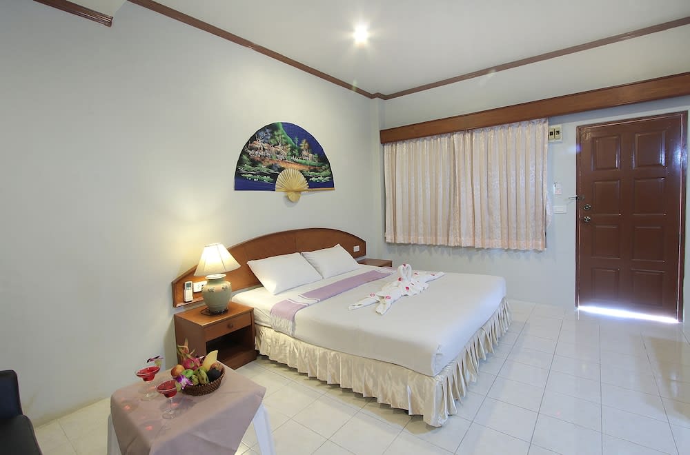 Choophorn House, Karon Beach - Phuket | Meilleures offres | lastminute ...