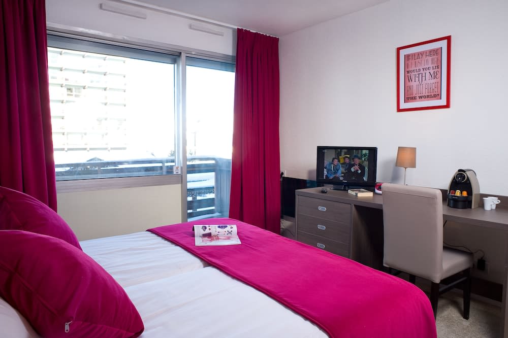 Madame Vacances - Hôtel Courchevel Olympic, Courchevel | Best deals ...