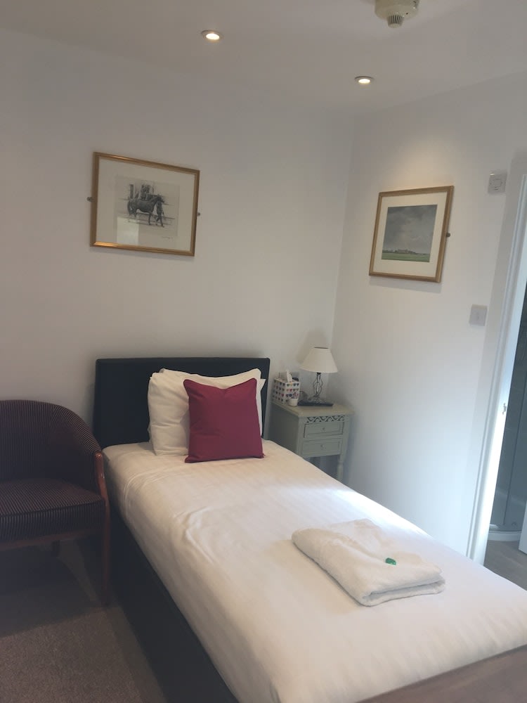 Kings Hotel, Newmarket | Best deals | lastminute.com