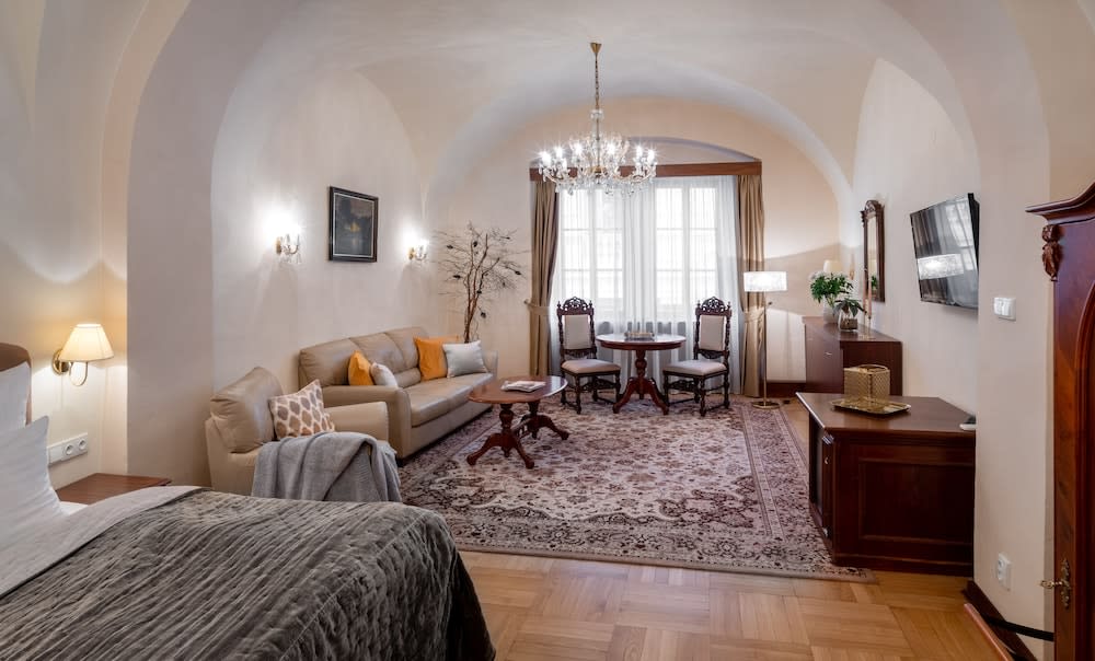 Aurus by Adrez, Prague | Best deals | lastminute.com