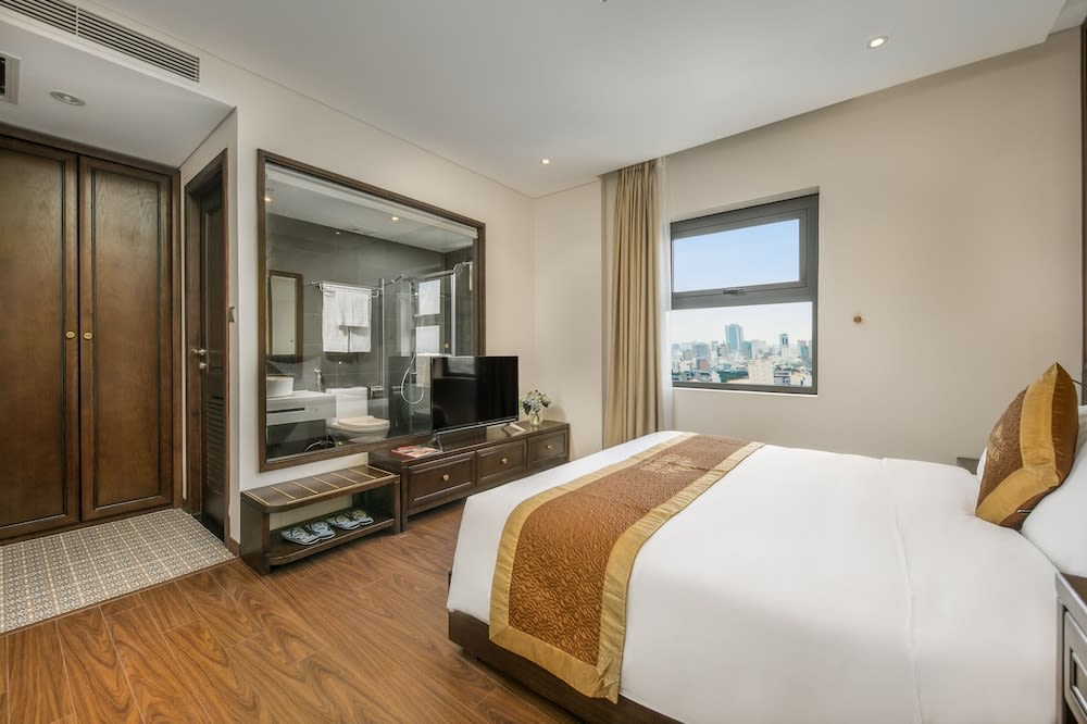 Cosmos Hotel Danang, Danang | Best deals | lastminute.com