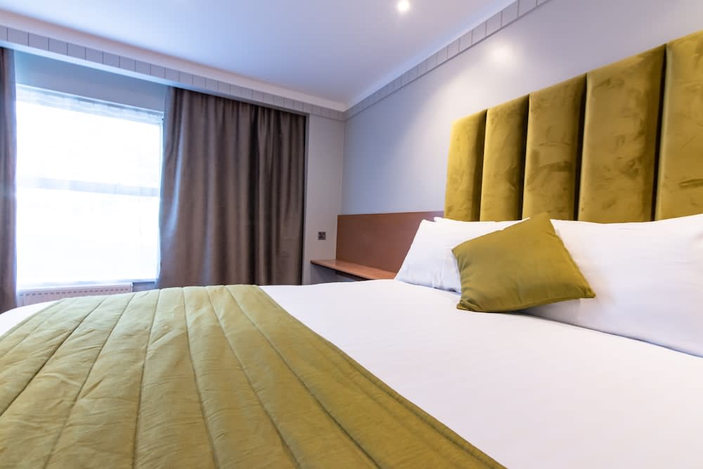 Premier Inn Aldershot, Ash, Hampshire | Best deals | lastminute.com
