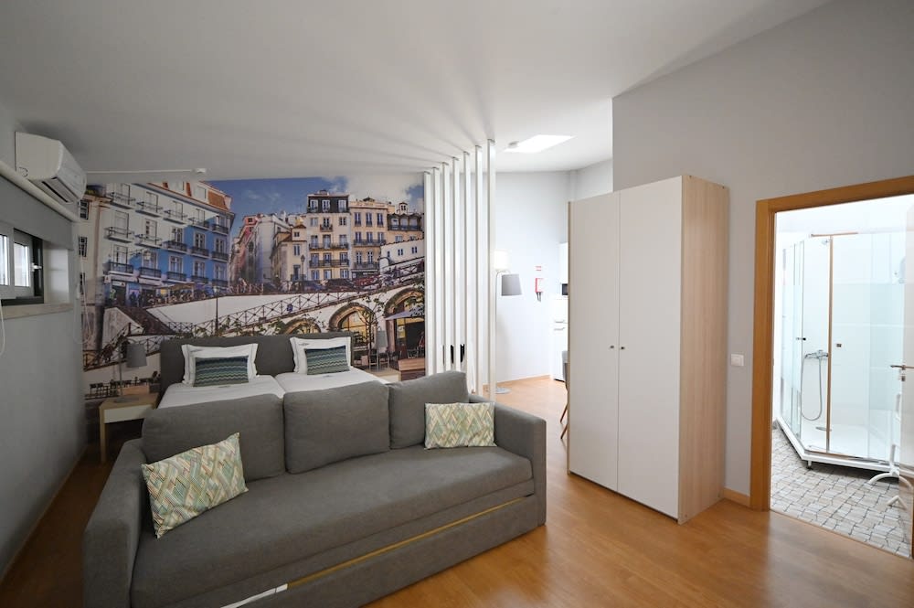 Famous Crows Lisbon Suites, Belém | Best deals | lastminute IE