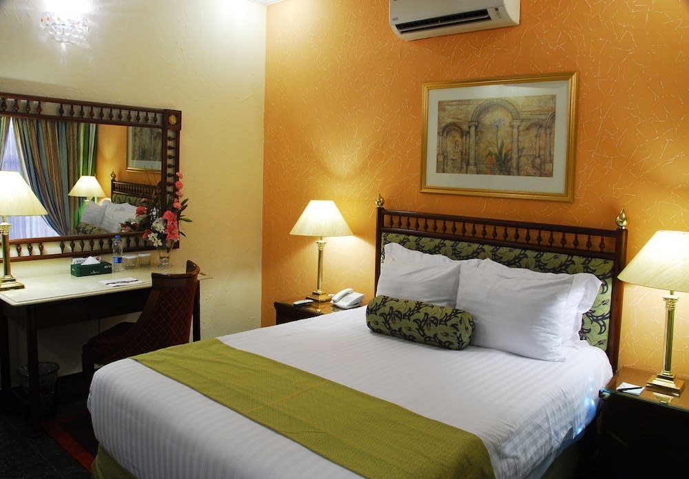 Avari Xpress, Islamabad, Rāwalpindi | Best deals | lastminute.com