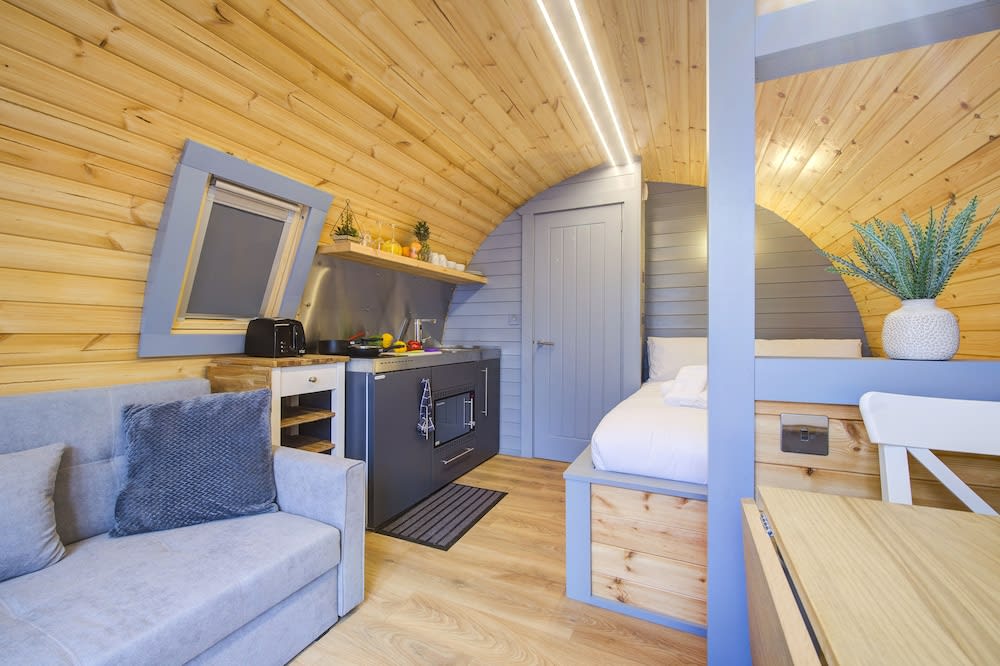 Onich Hotel & Lochside Beach Pods, Onich | Best deals | lastminute.com