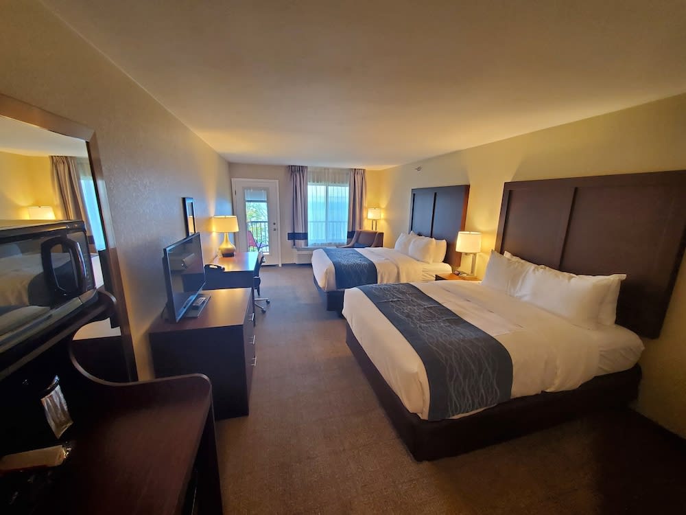 Comfort Inn & Suites Munising-Lakefront, Munising | Best deals ...
