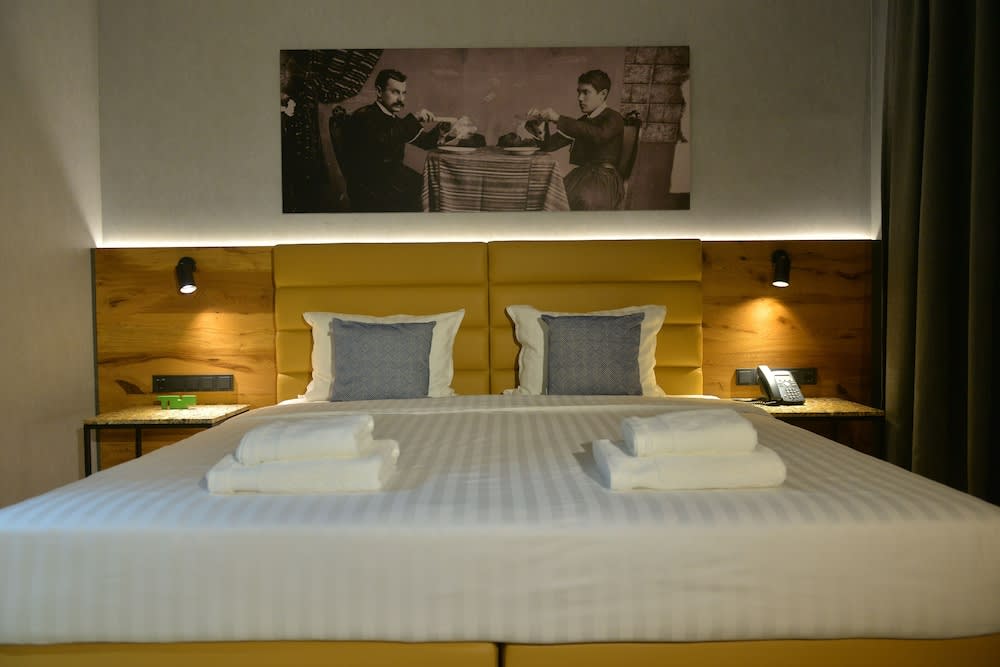 mk hotel tirana, Tirana | Best deals | lastminute.com