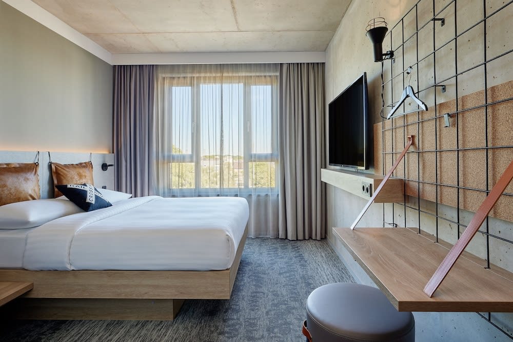 Moxy Cologne Muelheim, Cologne | Best deals | lastminute.com