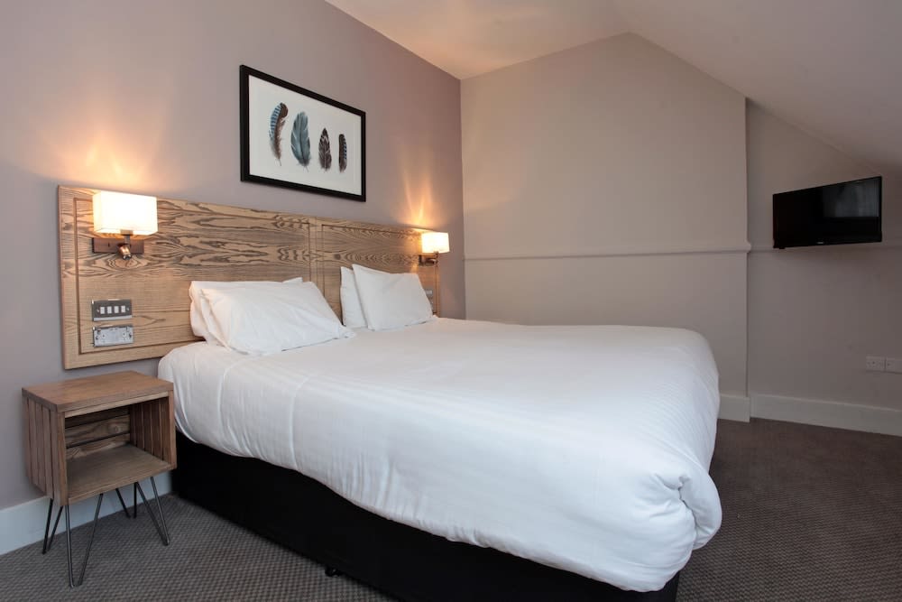 Bear Inn, Somerset by Marston's Inns, Street | Best deals | lastminute.com