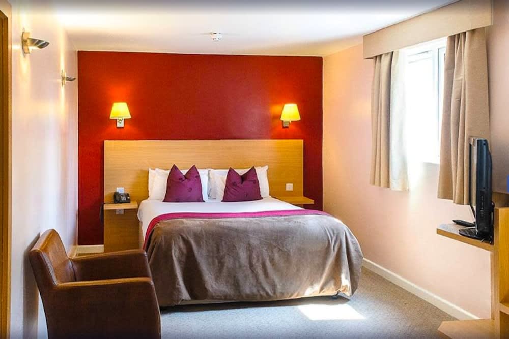 OYO The Luton Hotel, Luton | Best deals | lastminute.com