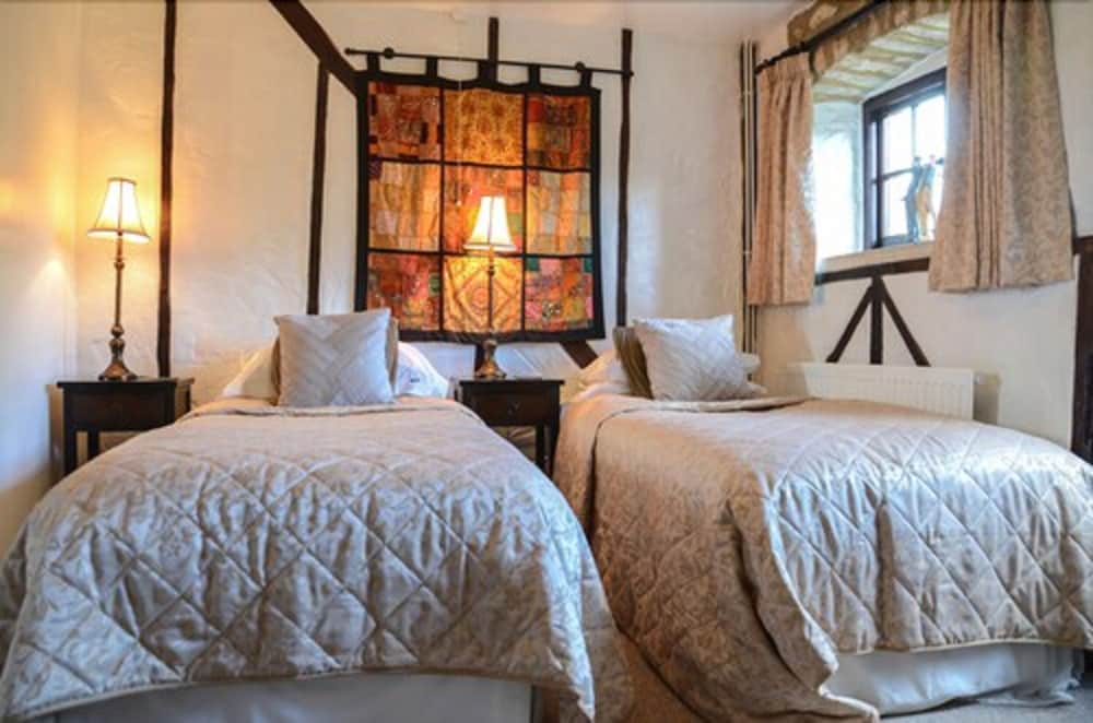 Thames Head Inn, Cirencester | Best deals | lastminute.com