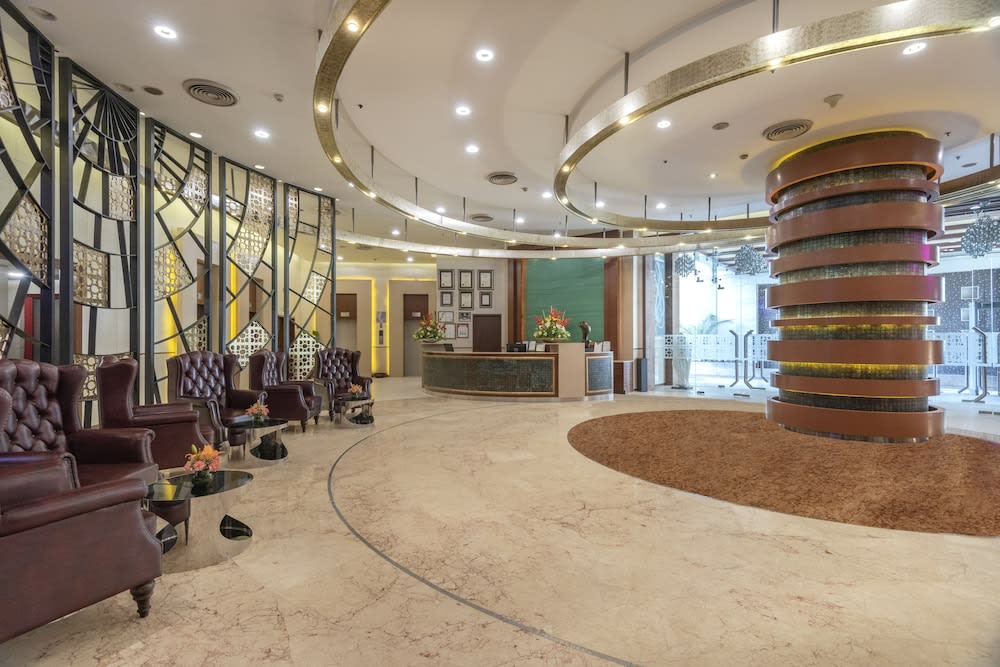 Radisson Gurugram Sohna Road City Center, Gurgaon | Best deals ...