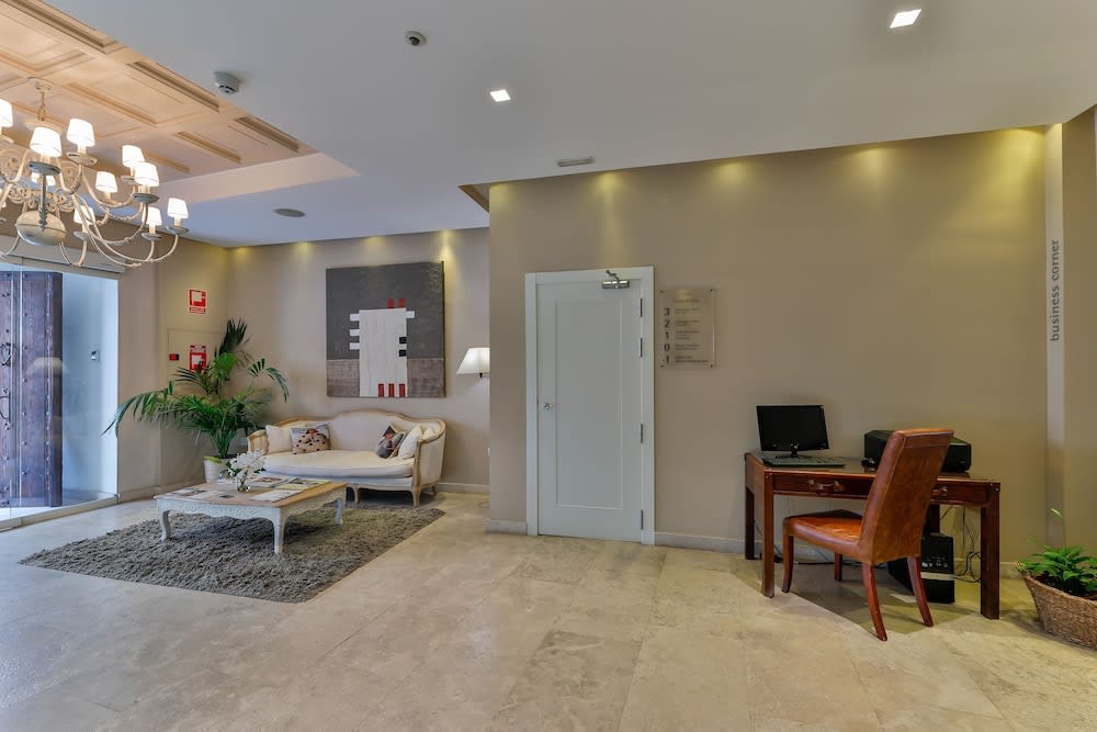 Hotel Altora, Tomelloso | Mejores ofertas | lastminute ES