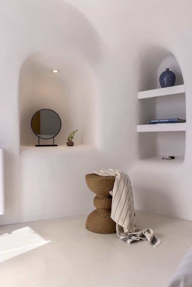 Bluedome Cavehouses by Otium Villas, Mesariá | Meilleures offres ...