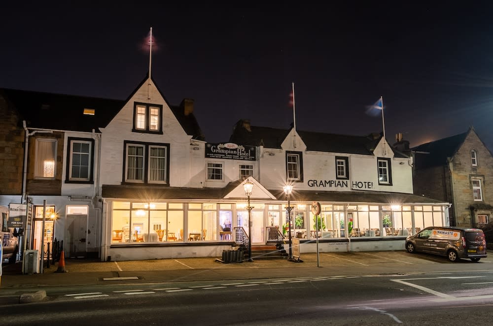 Premier Inn Perth City Centre, Perth | Best deals | lastminute.com