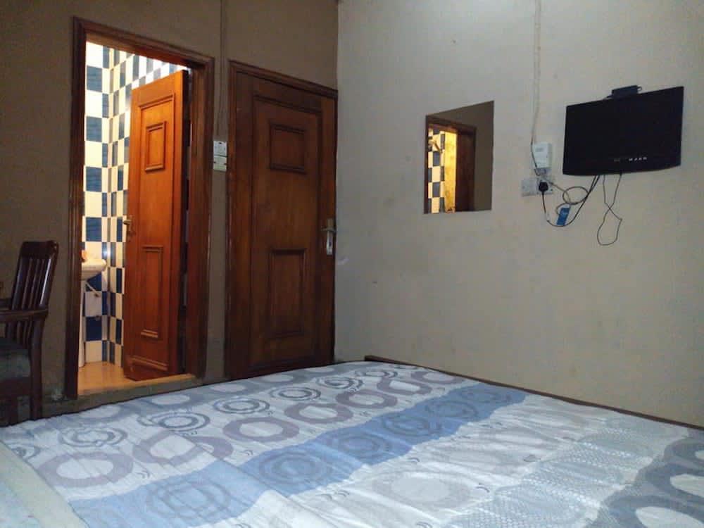 Holla-Jobi Guest House, Lagos | Best deals | lastminute.com