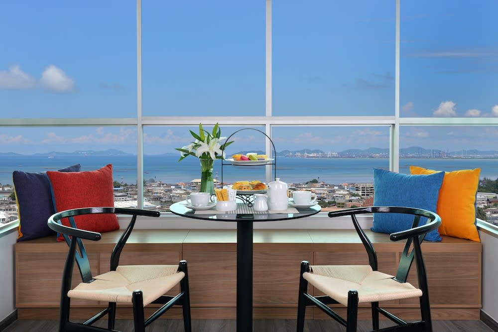 Centre Point Prime Hotel Pattaya, Pattaya | Best deals | lastminute.com