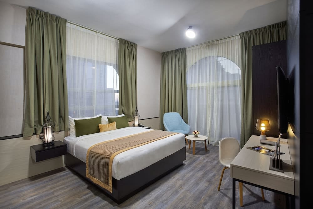 TIME Express Hotel Al Khan, Sharjah | Best deals | lastminute.com