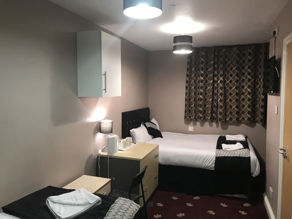 Pacific Inn London Heathrow, Southall | Best deals | lastminute.com