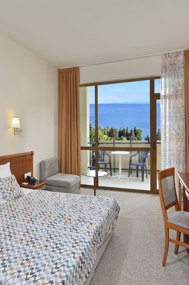 SOL by Meliá Nessebar Bay All Inclusive, Nessebar | Best deals ...
