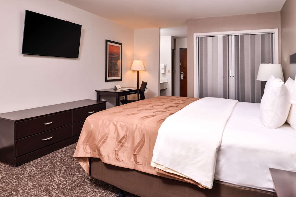 Quality Inn & Suites, Beaumont (TX) | Best deals | lastminute.com